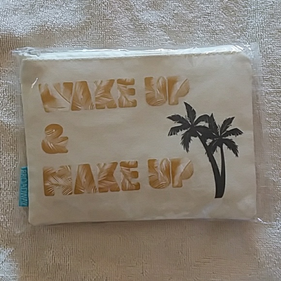 Broadway | Other | Palm Tree Makeup Bag | Poshmark